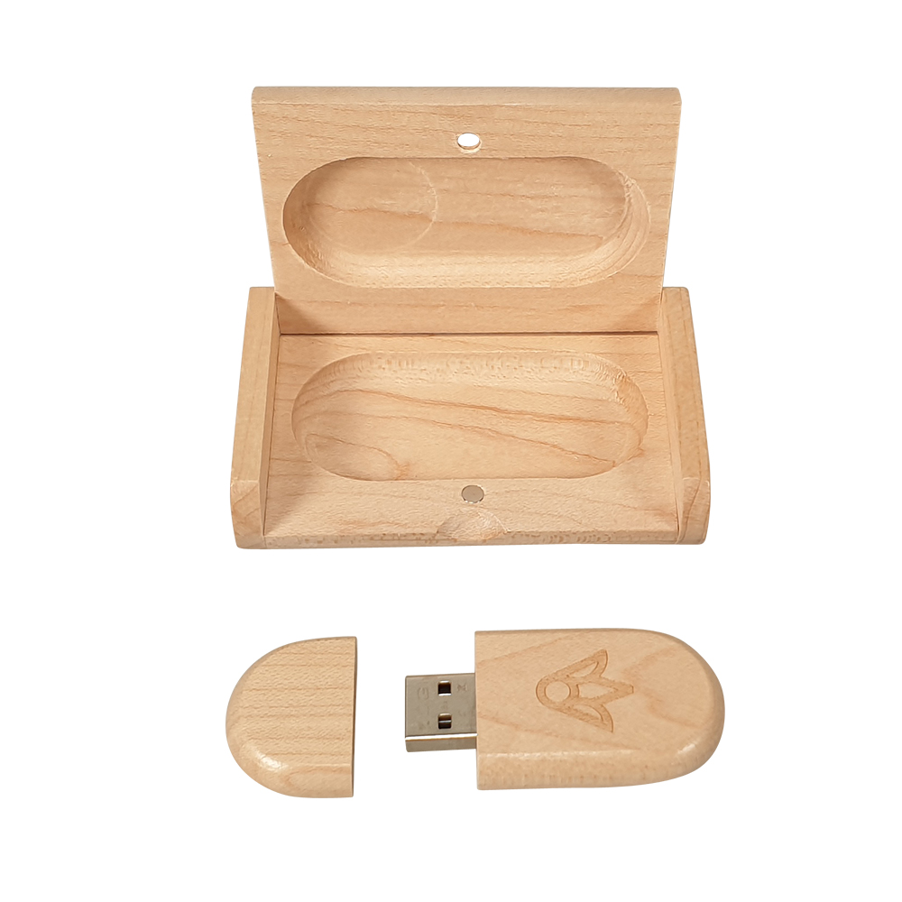 Holz-USB-Stick in Holz-Box individuell mit Logo graviert | Lerche